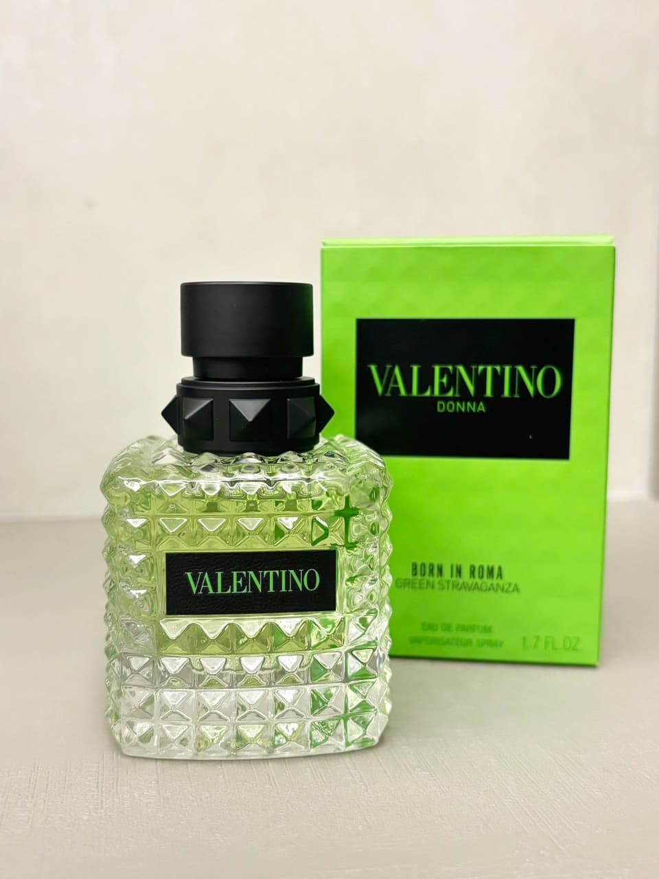 #分享 綠色香水也太美😍Valentino清新款新味道我買啦!!! - 香氛板 | Dcard