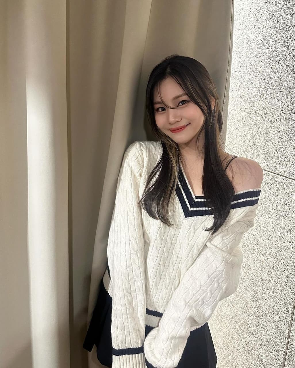 #更新 240105 SinB IG LIVE VIVI們〰🖤/Umji IG貼文、限動更新 - GFRIEND板 | Dcard