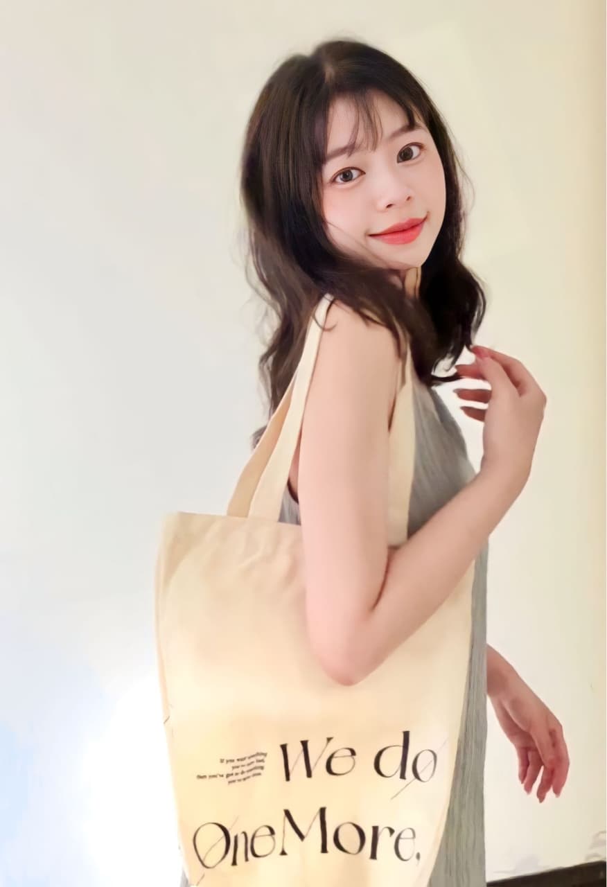 用過回不去！市面上最美的快充｜OneMore - 挖喜羊 (@vk.y) | Dcard