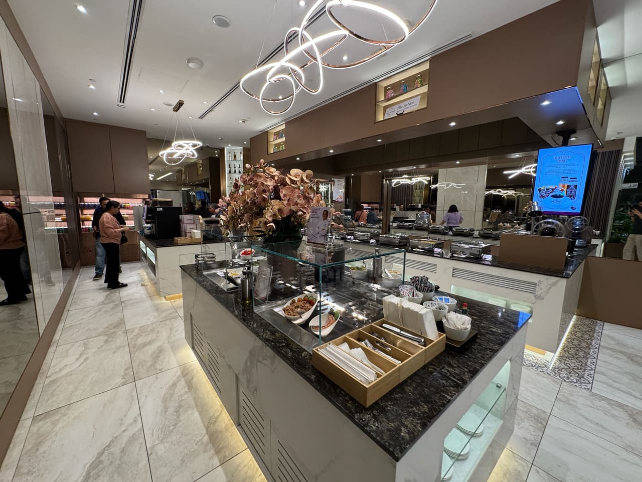 #國外遊記 新加坡樟宜機場JCB免費貴賓室 - 旅遊板 | Dcard