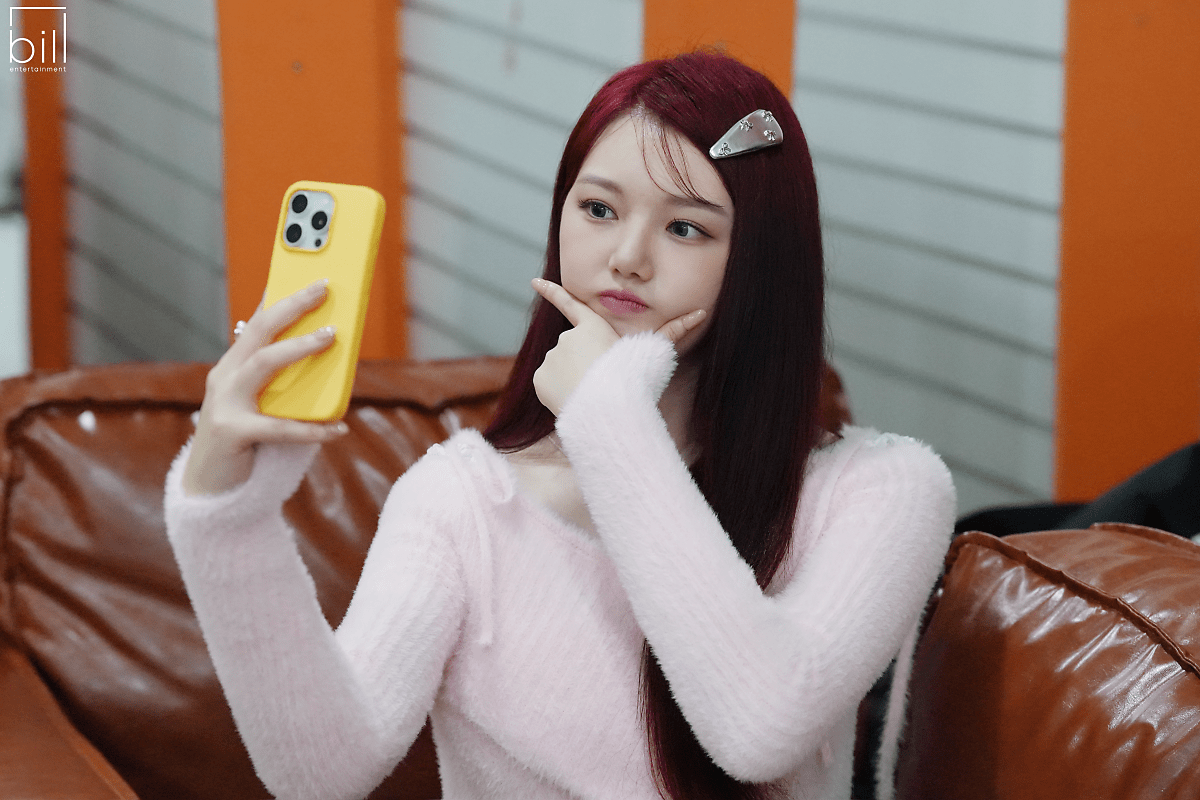 #翻譯 #Post 241011【YerinPost】盡情享受吧 Feel the waves VV, Wavy! - GFRIEND板 | Dcard