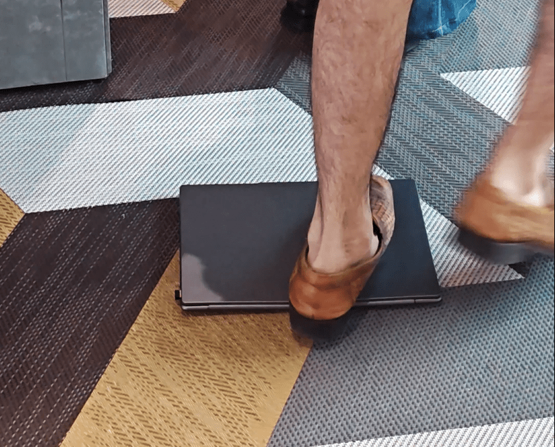 這台可能是我看過最性感的Windows筆電了 - 3C板 | Dcard