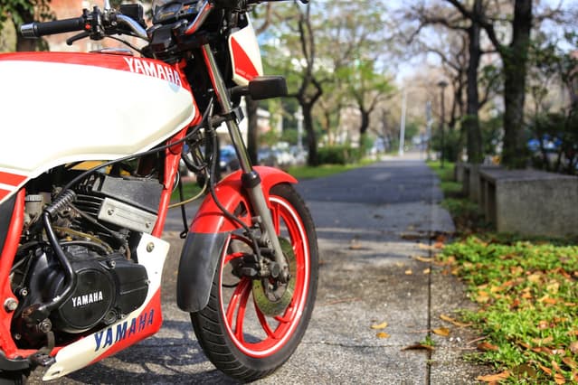 臺灣老機車介紹V:「雙面刃」追風RZX/R135 - 機車板 | Dcard