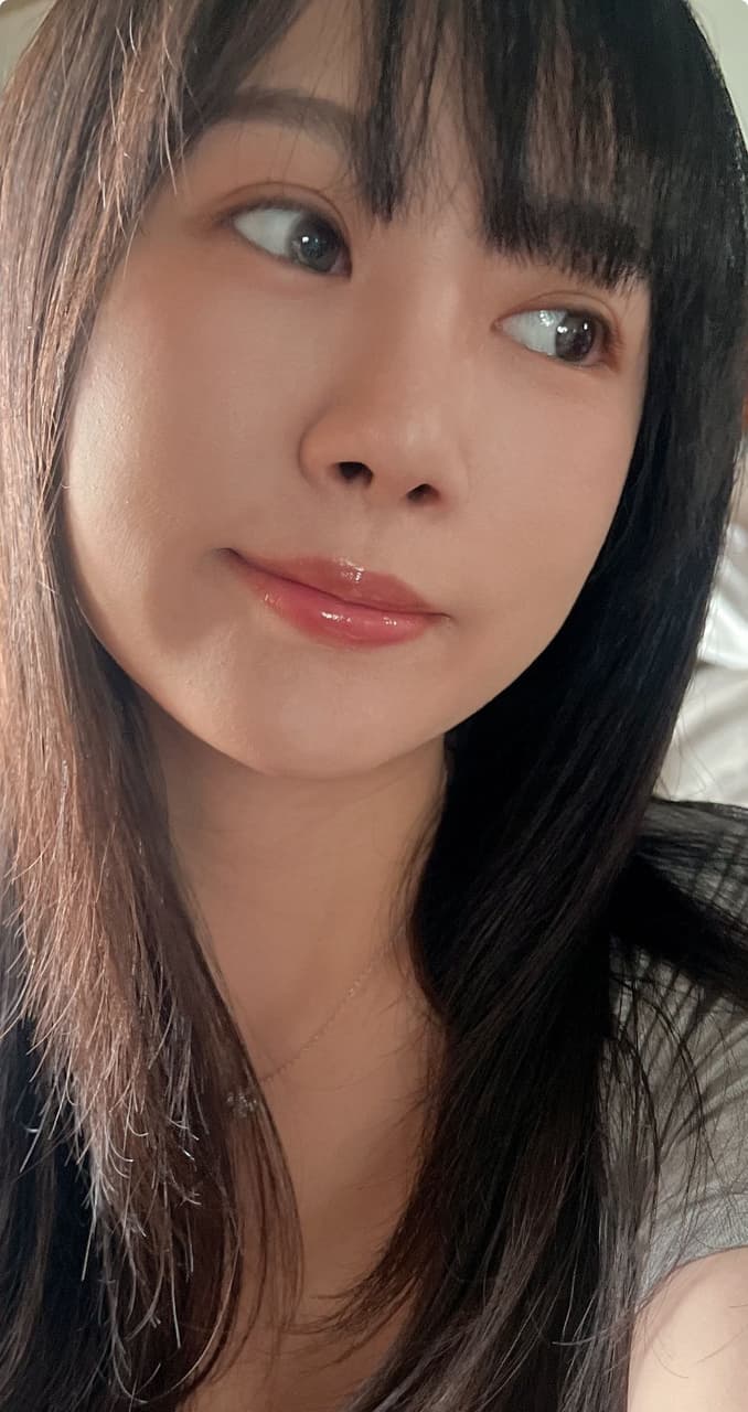 #分享 評價兩極的Pinkbear糖光口紅🩵 - 美妝板 | Dcard