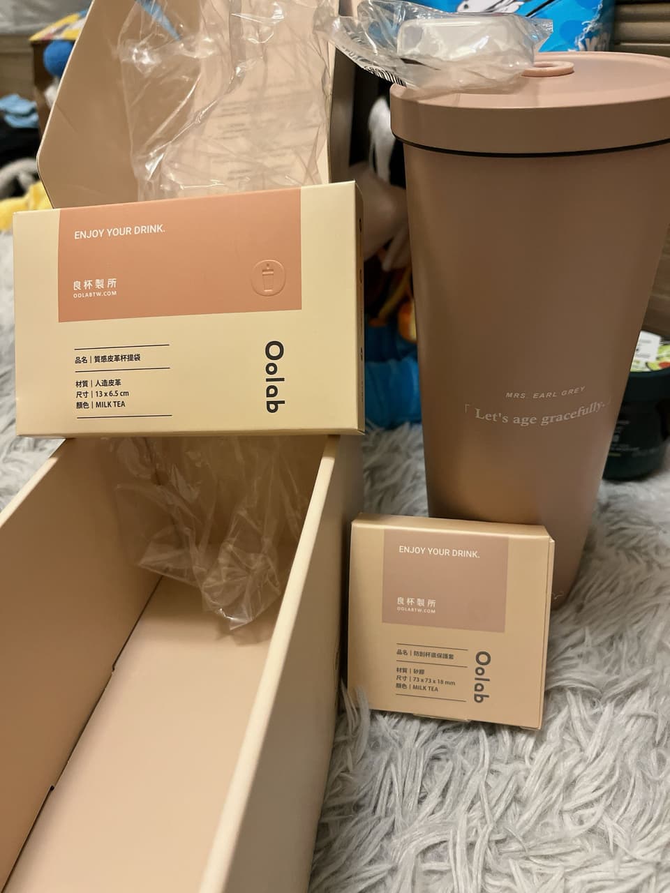 #我要賣 （售出）太多環保杯囤積一點都不環保 全新Oolab 850mL 不銹鋼環保杯 - 二手交易板 | Dcard