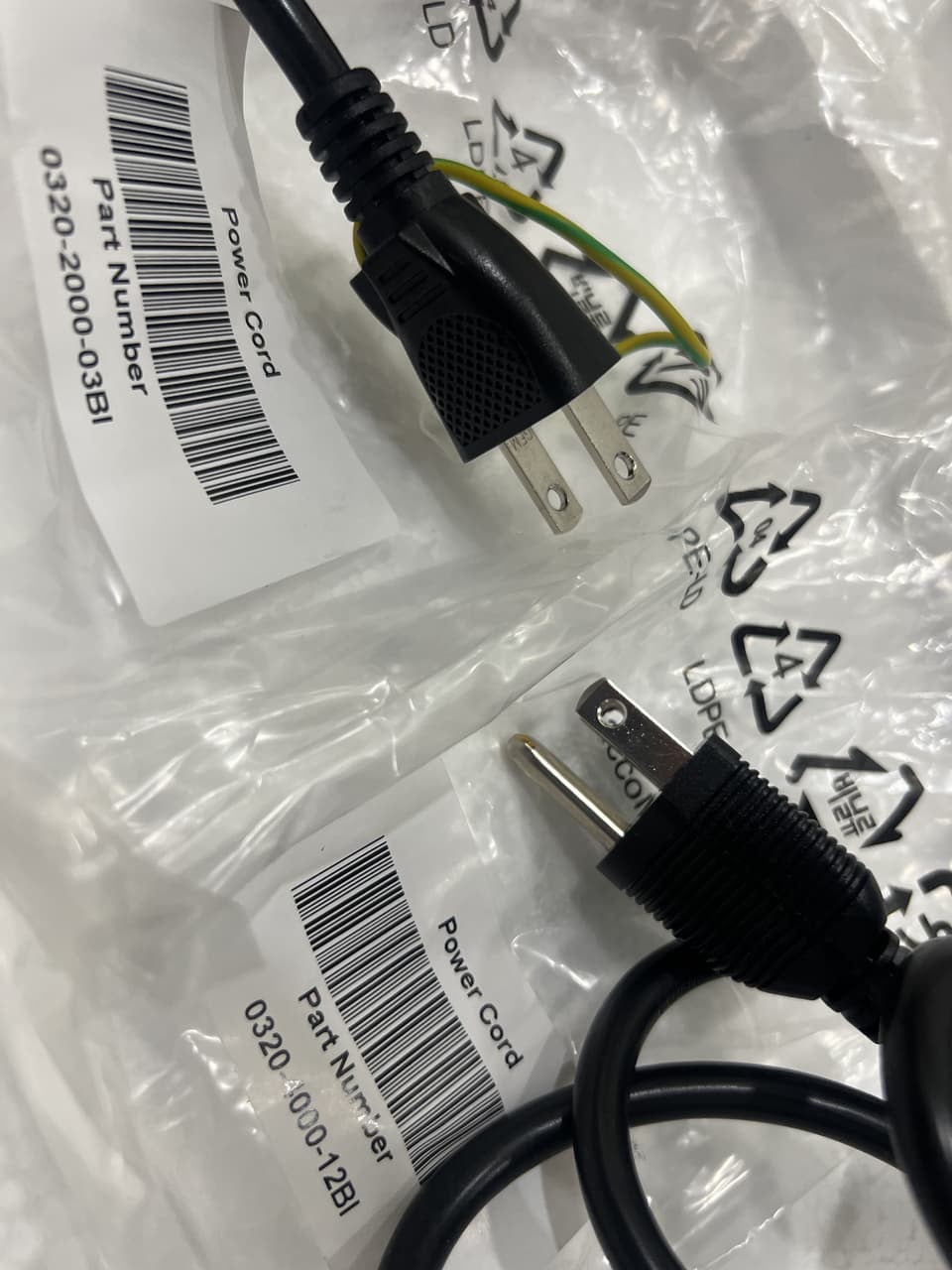 技嘉MO27U2開箱 4K 27寸OLED螢幕 - 3C板 | Dcard