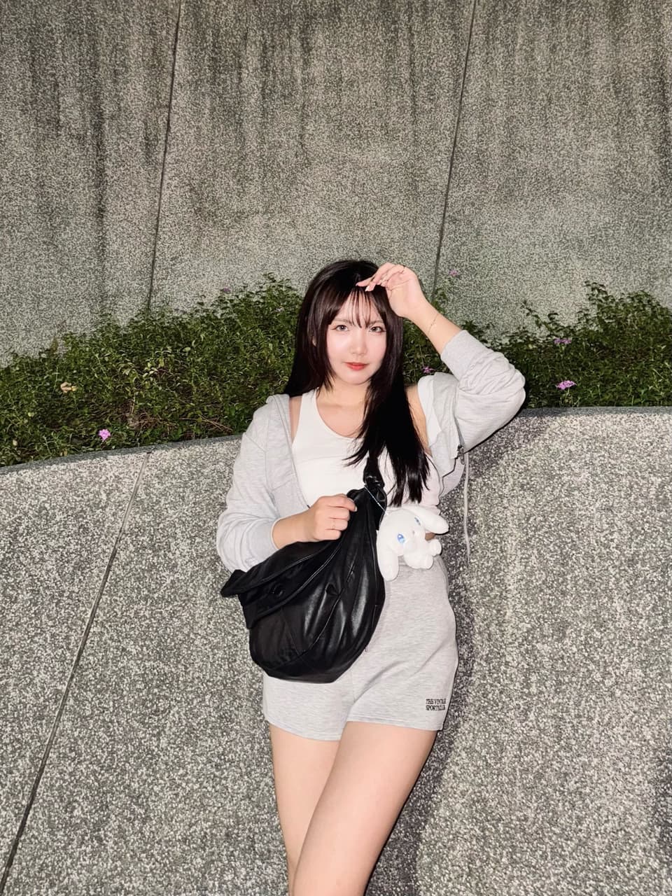 #分享 160cm微肉𝟓套秋季黑白灰穿搭🍂🪐 #冬日穿搭調色盤 - 穿搭板 | Dcard