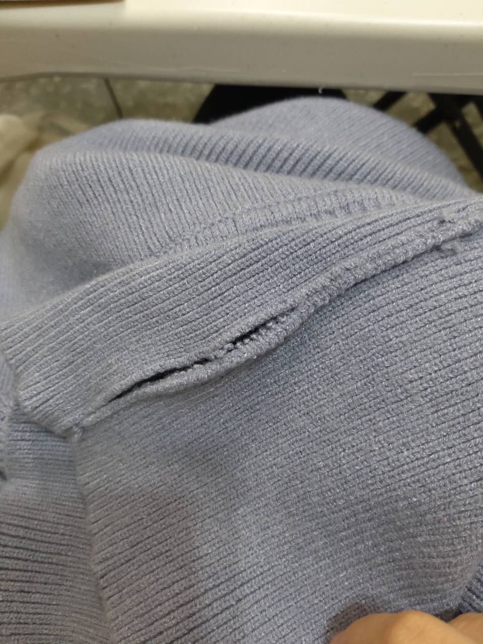 Corban網拍衣服瑕疵，下水後裂開通常如何處理？ - 網路購物板 | Dcard