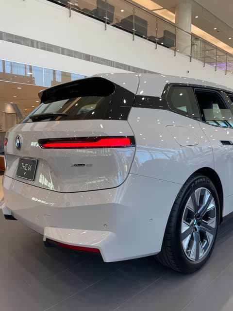 更大、更快、更M！全新 BMW iX45 M Sport 登場🏁 - 汽車板 | Dcard