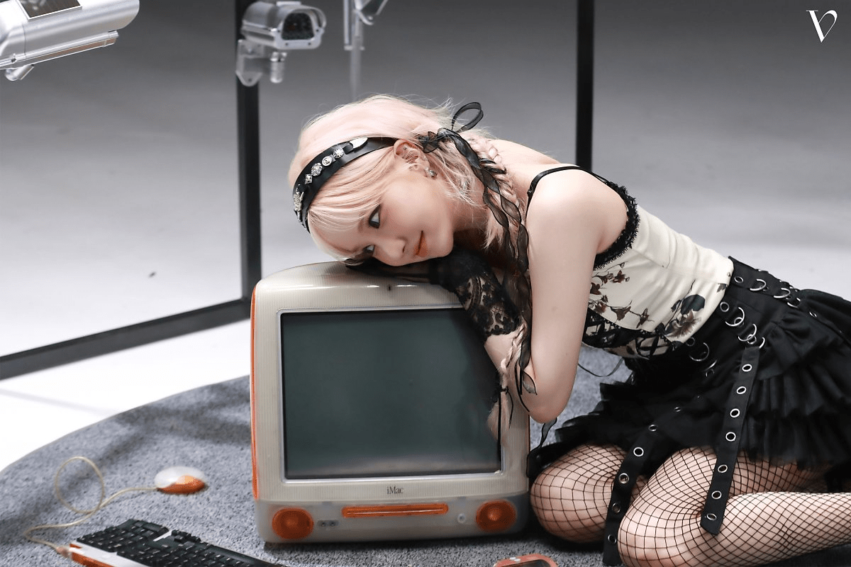 #更新 #翻譯 #Post 231109【VIVIZPost】VIVIZ The 4th Mini Album [VERSUS] 封面拍攝幕後 - GFRIEND板 | Dcard