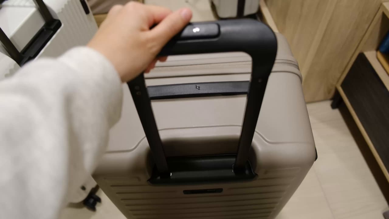 #其他 #分享 前開式行李箱大PK｜LOJEL vs. 萬國 - 旅遊板 | Dcard