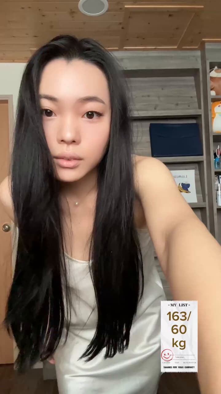 一件洋裝怎麼搭！ #曬你的快樂泉源 - Ann安 (@landershuk) | Dcard