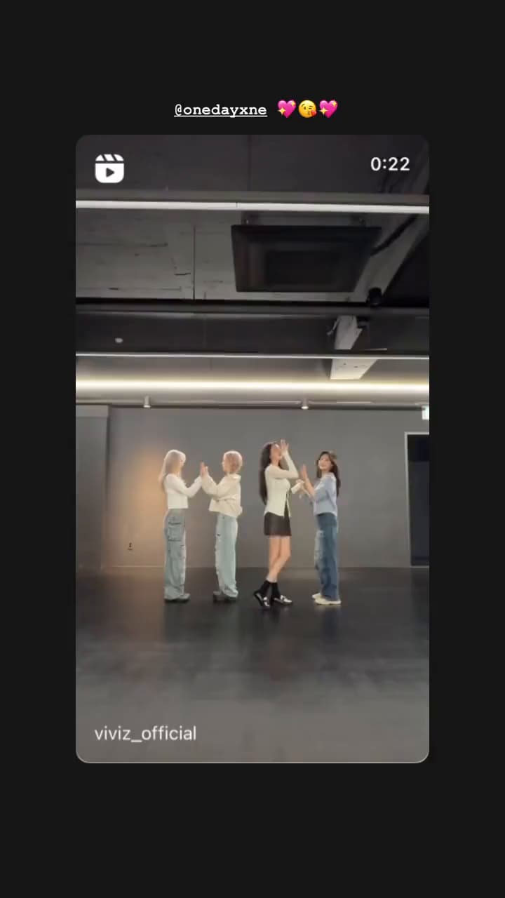 #集中討論 VIVIZ 迷你四輯 VERSUS 回歸 - B136 留言 | Dcard