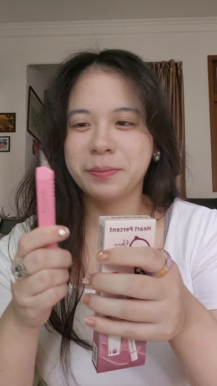 Laka、heart percent 迷你唇釉試色（影片版） - 褚褚可憐 (@cjv0116) | Dcard