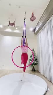 最近喜歡的兩堂空中環舞碼💕 - Lilililian (@lilililian_l) | Dcard