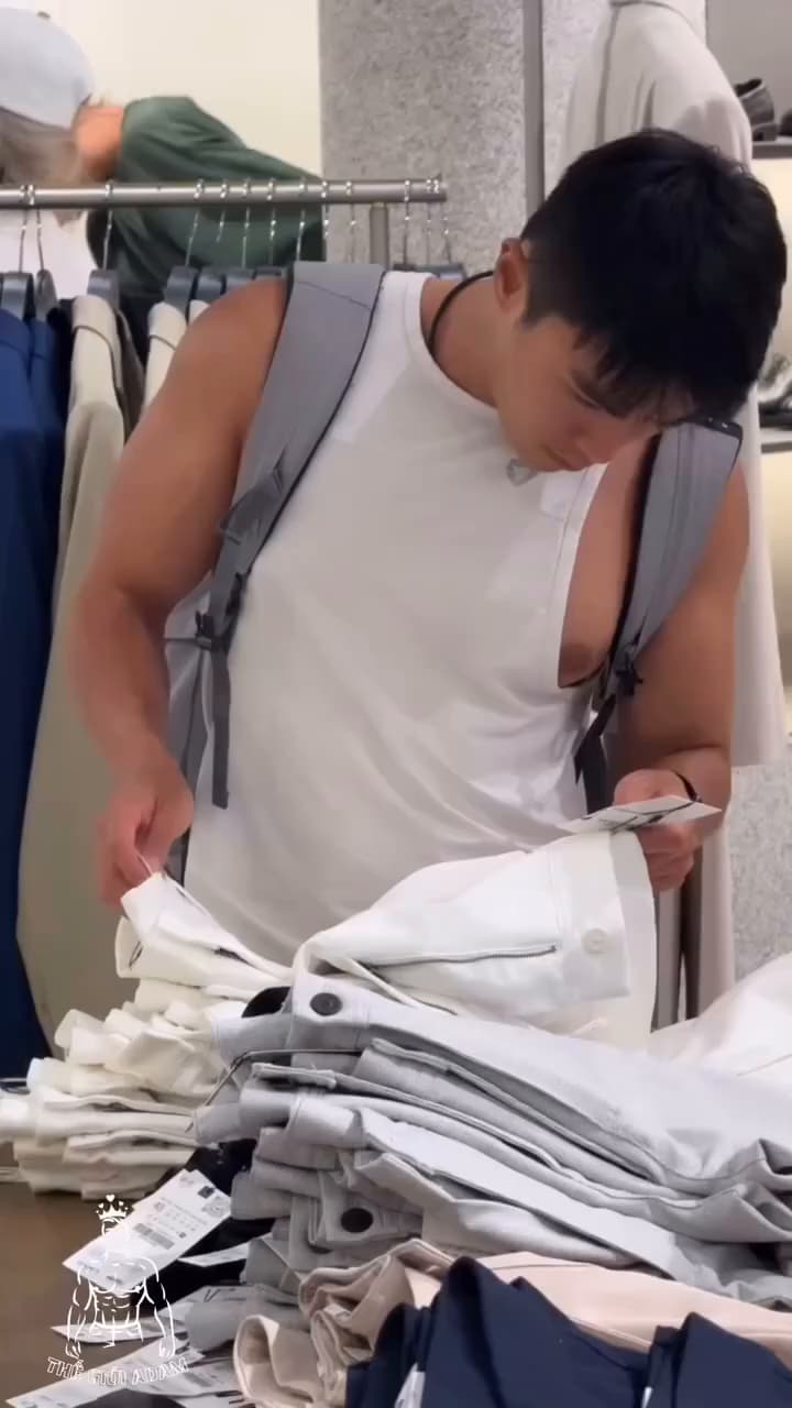 有人知道他嗎 彩虹板 Dcard