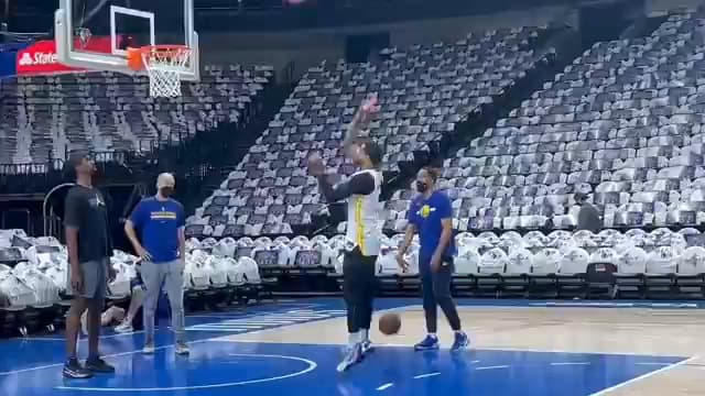 #花邊 GP2 NBA Finals loading...... - NBA板 | Dcard