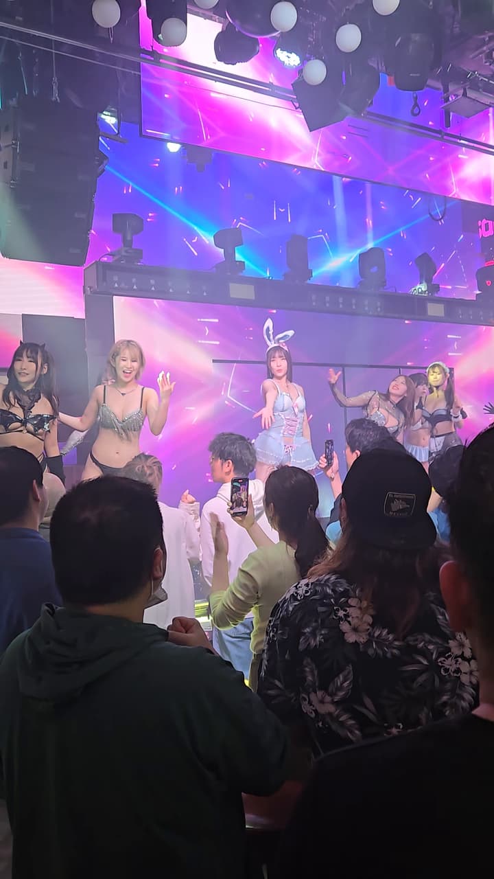 六本木夜總會Rokusan Angel 63Angel攻略，很晃有片！(原Burlesque Tokyo) - 日本旅遊板 | Dcard