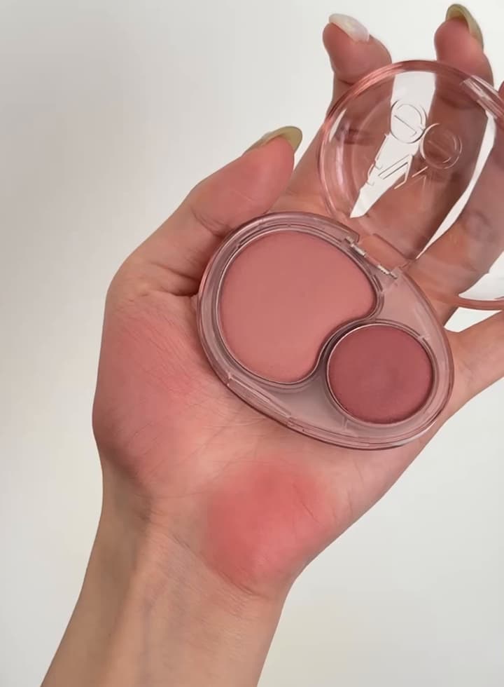 #試色 韓國最火🔥fwee布丁兩用霜+雙色腮紅#多圖詳細分享🍮 - 美妝板 | Dcard