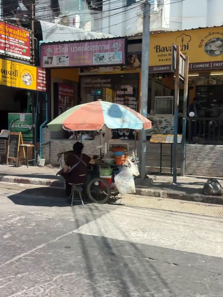 這幾天在泰國玩！ - 一丟丟高的170 (@hua1017) | Dcard