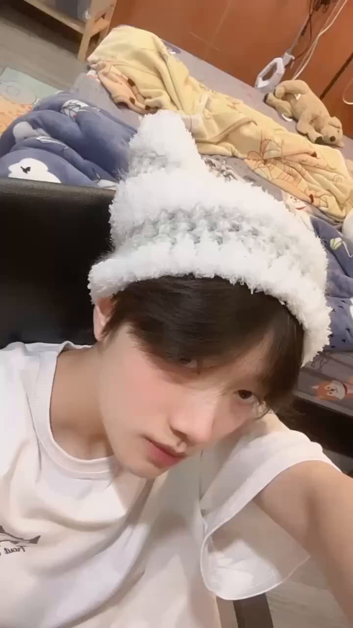 開學異地戀日常 - 鶯儀 (@ines919) | Dcard