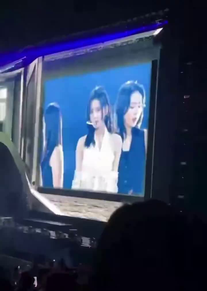 #分享 拉斯維加斯演唱會，子瑜"Done For Me"SOLO舞台 - 韓星板 | Dcard