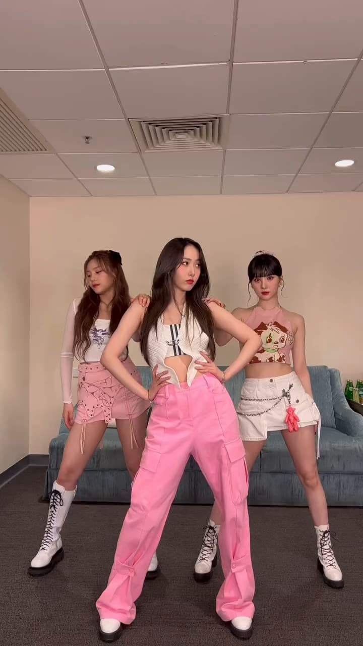 #更新 230417 VIVIZ Bubble Open/ TikTok/ KCON JAPAN 2023 更新 - GFRIEND板 | Dcard