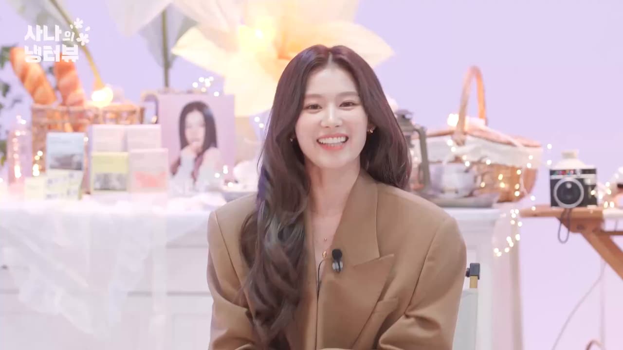 #分享 【正片3/13更新】Sana冰箱訪談第一集嘉賓是 LE SSERAFIM 的宮脇咲良～⬇️ - TWICE板 | Dcard