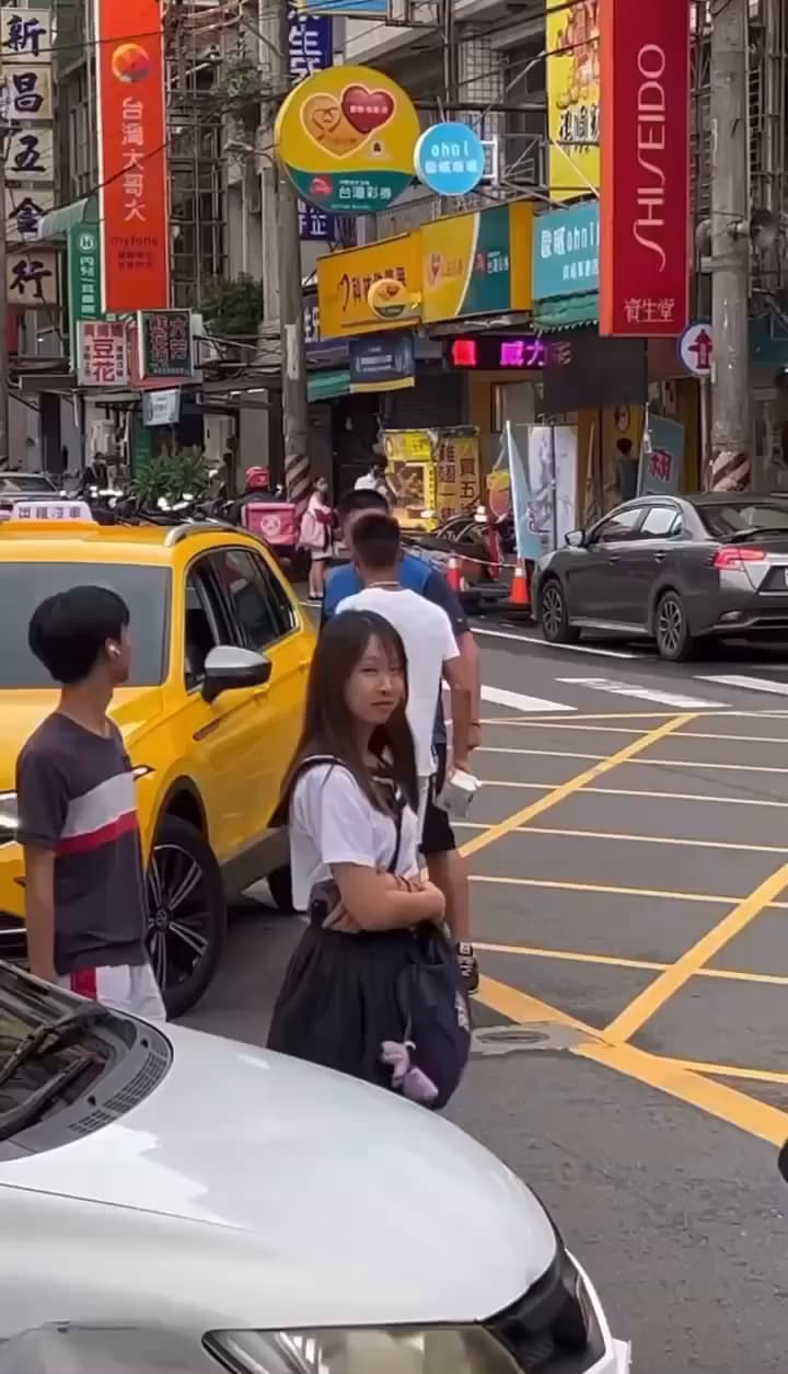 🚖 vs. 🐵｜所以要來了沒🤩 - CK (@cyf0622) | Dcard