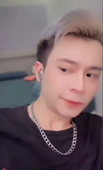 求認養🌈 - 彩虹板 | Dcard