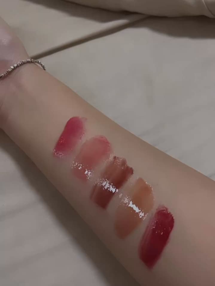 #試色 Pink bear🐻水精華唇膏試色 - 美妝板 | Dcard