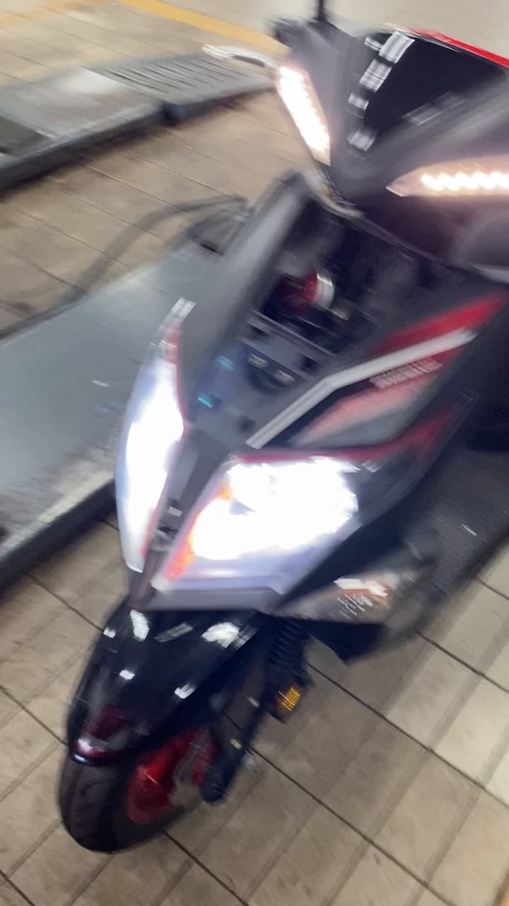 #問題 JET S改小魚眼 - 機車板 | Dcard