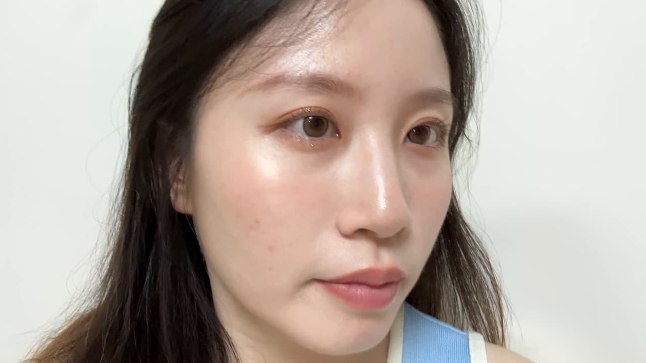 這唇膏也太嫩~放包包也不佔空間💕 #生活儀式提案 - 白白胖胖愛麗兒 (@nicky_xuan) | Dcard