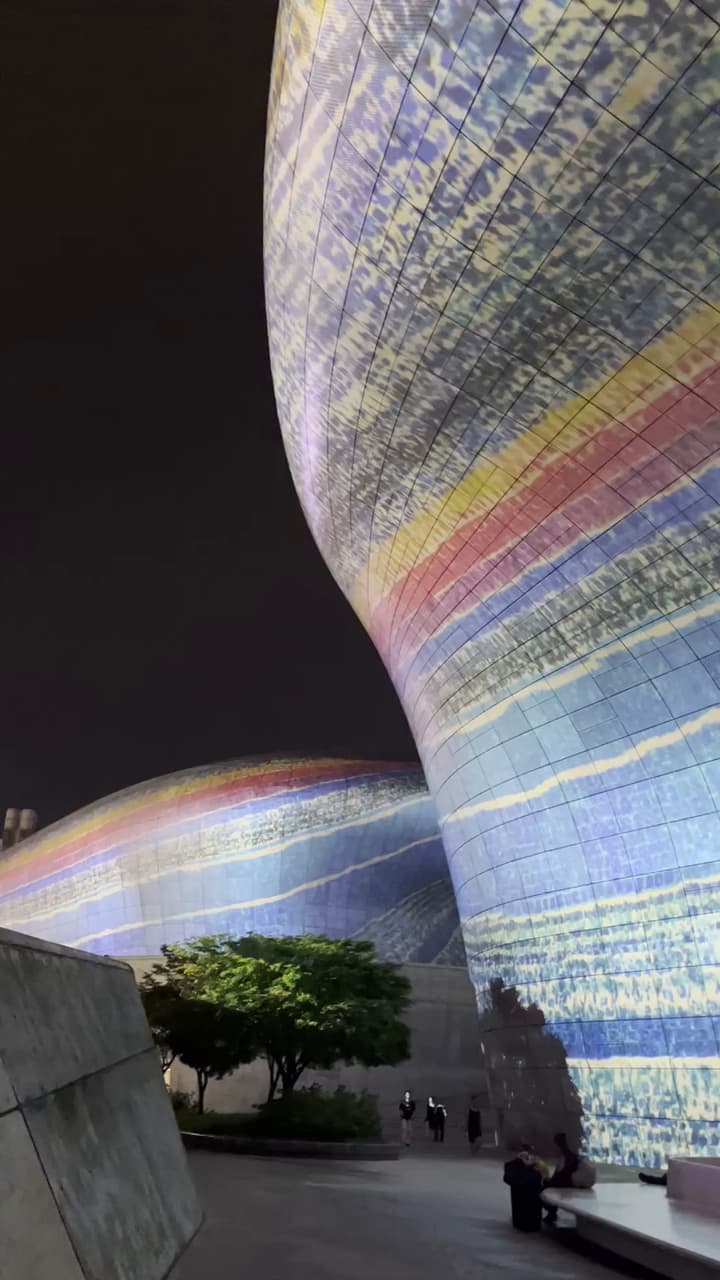 #分享 爆熱首爾遊記3️⃣ 江南 新世界百貨 漢江 DDP - 韓國旅遊板 | Dcard