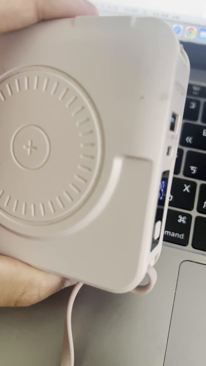 Moztech行動電源異音 - 3C板 | Dcard