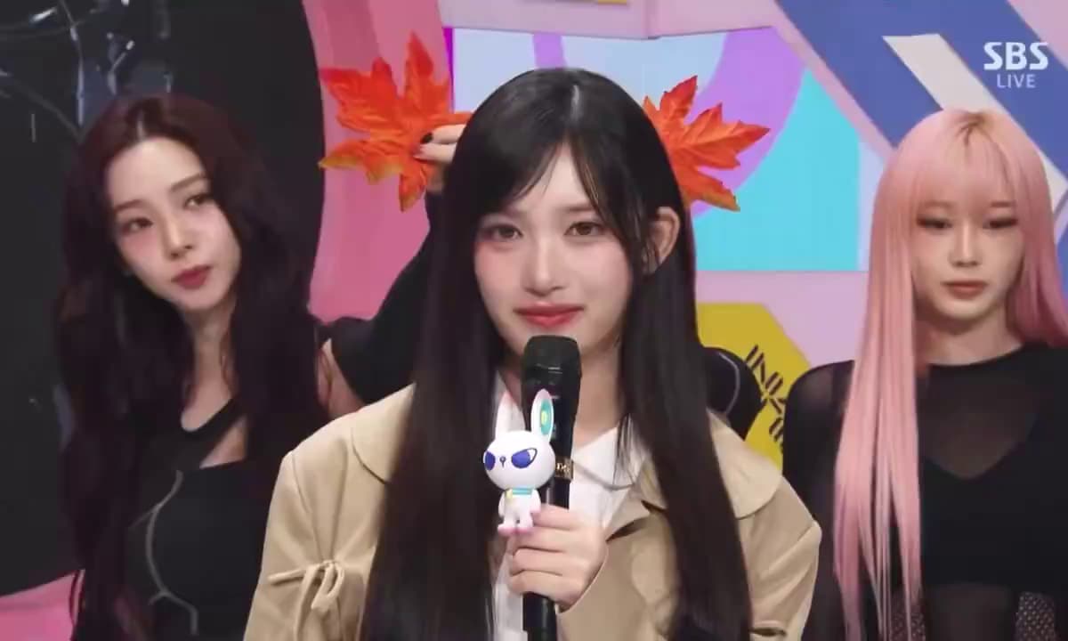 #韓網熱門 一起跳Whiplash的IVE 李瑞跟aespa Karina - IVE板 | Dcard