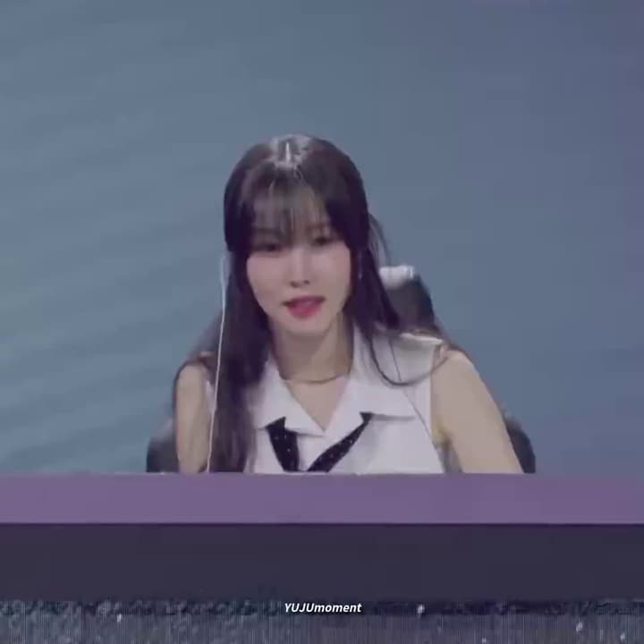 #行程 241012 Yuju - 《SCOOL》EP3 導師 cut - GFRIEND板 | Dcard