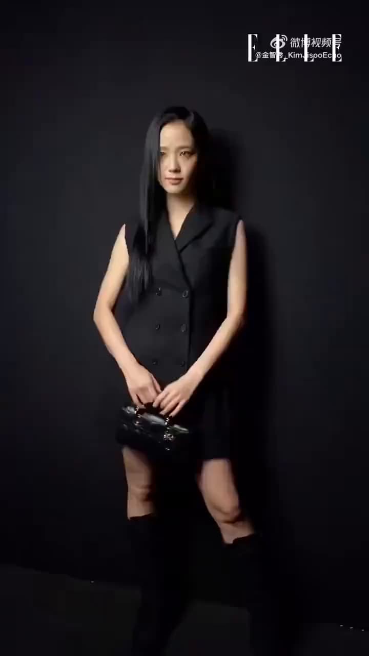 #分享 Jisoo DiorSS24 動態畫面 - BLACKPINK板 | Dcard