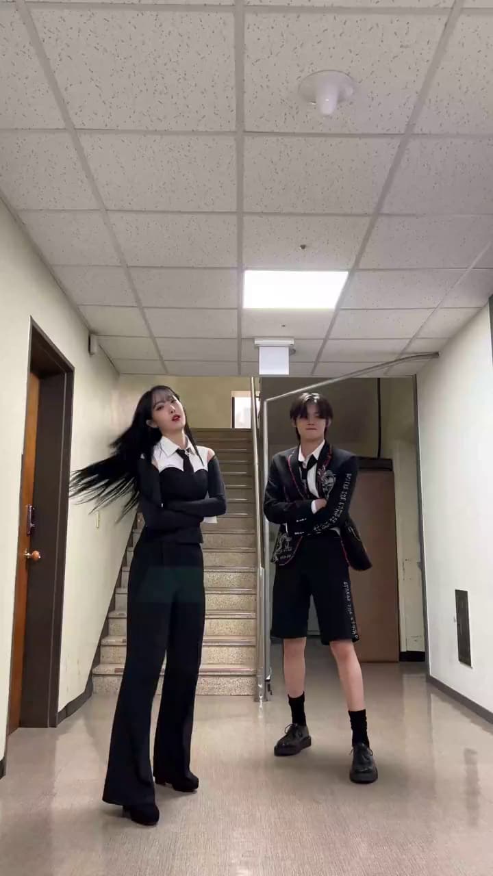 #集中討論 VIVIZ 迷你三輯 𝗩𝗮𝗿𝗶𝗼𝗨𝗦 回歸 - B258 留言 | Dcard