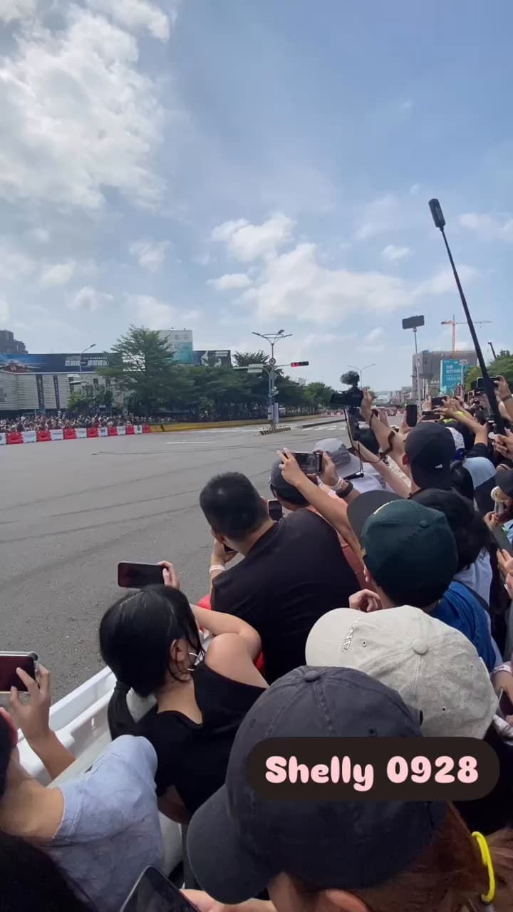 #分享 Redbull showrun #N5 - F1板 | Dcard