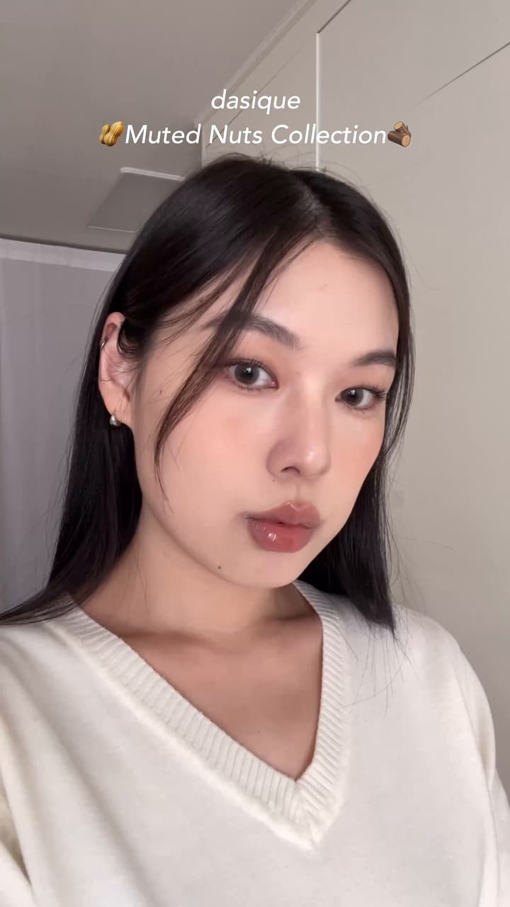 腮紅快收吧好美..Muted Nuts 🐿️🥜🤎 - yiya (@cos.uia) | Dcard