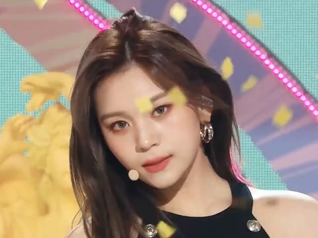 #集中討論 VIVIZ 迷你三輯 𝗩𝗮𝗿𝗶𝗼𝗨𝗦 回歸 - B206 留言 | Dcard