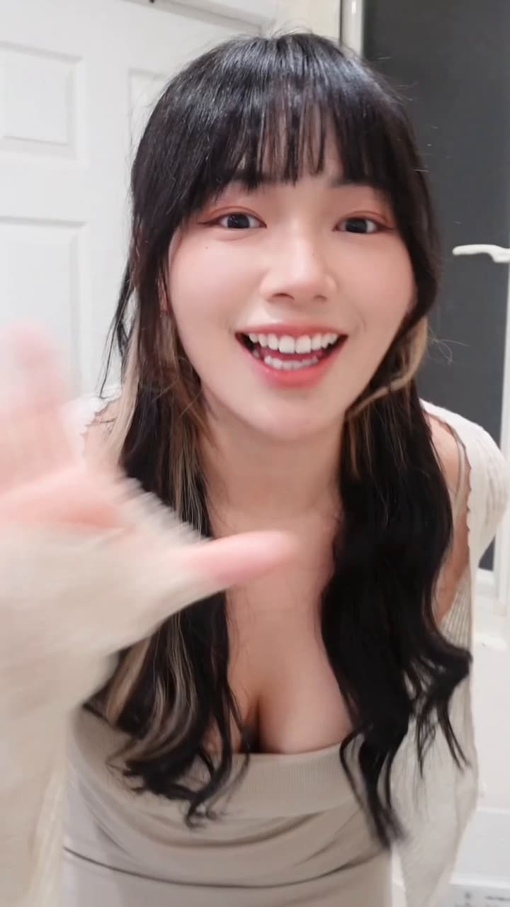 一秒卡戴珊超強馬甲開團啦！🌶️ - anna peng (@bbnnmnnbb) | Dcard