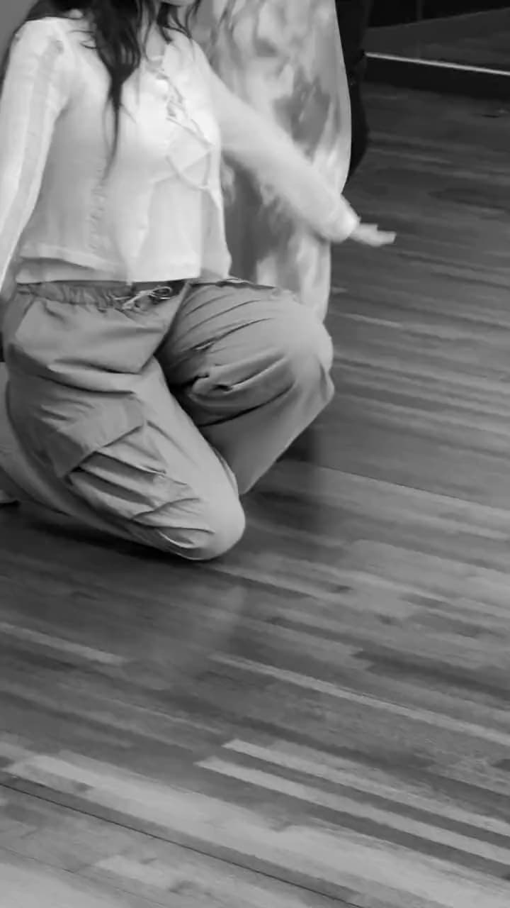 #集中討論 YERIN 迷你三輯 [Rewrite] 回歸🌊 - B65-1 留言 | Dcard