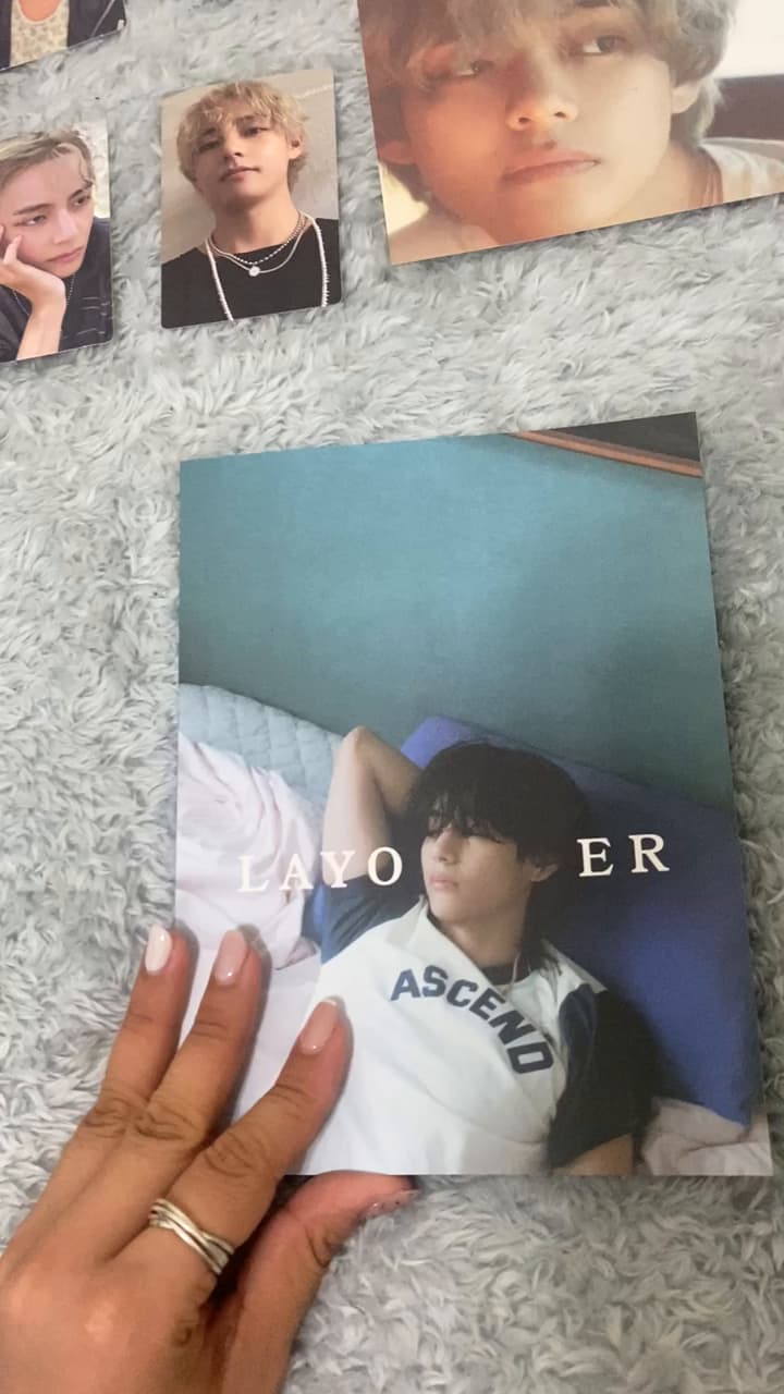 #開箱 V layover 專輯/藍版開箱PART TWO-Blue Version unboxing - BTS板 | Dcard